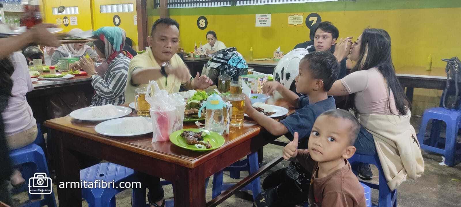 Warung Nasi Ibu Imas Bandung Review Menu dan Harga [2026] - Armita Fibri