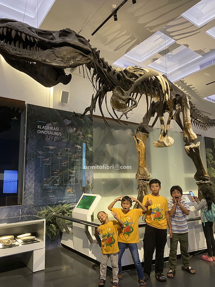 Museum Geologi Bandung: Harga Tiket Masuk, Jam Buka [2025] - Armita Fibri