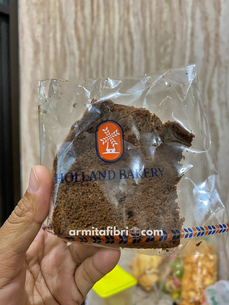 Holland Bakery Menu dan Harganya [Update 2025] - Armita Fibri